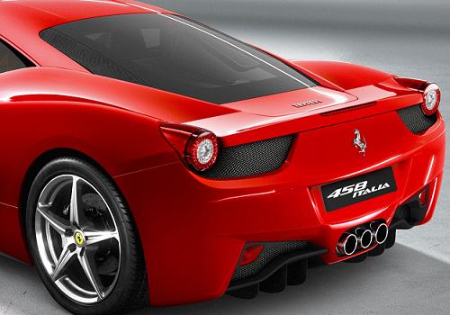 Ferrari presentó en la Argentina su nueva "joyita" de casi medio millón ...